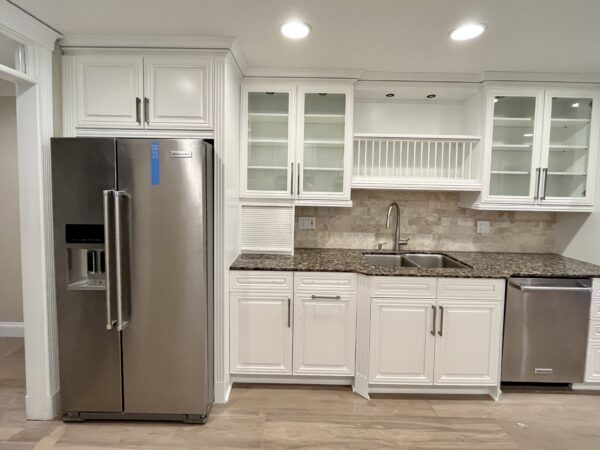 8 Easy Steps on How to Clean Painted Kitchen Cabinets